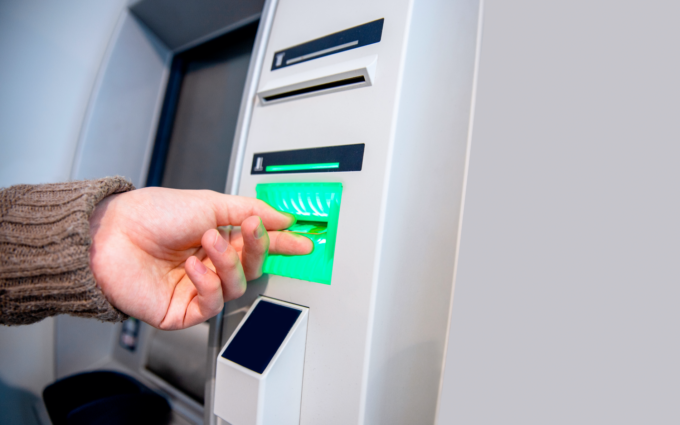 How to use a credit card to get cash at an ATM | Credello