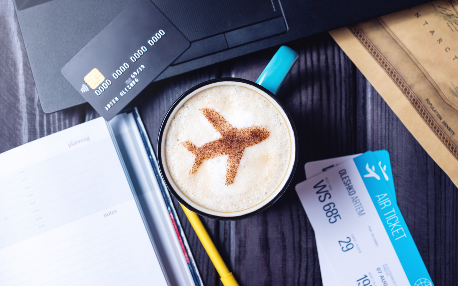 Should You Get an Airlines Credit Card? | Credello